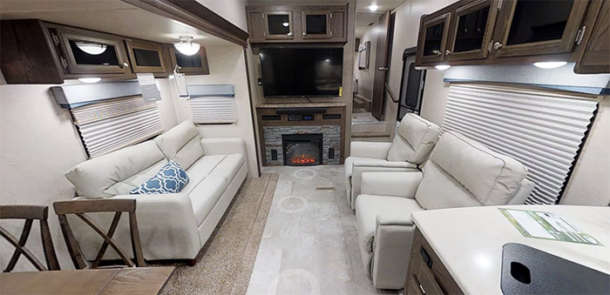 Lightweight Fifth Wheel Trailers for Half-Ton Trucks under 8,000 lbs