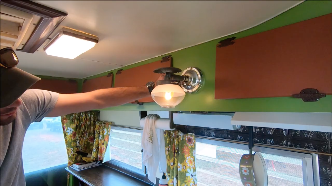 Overland Vintage 1964 Ford F-350 Open Road Camper: Highlight of ...